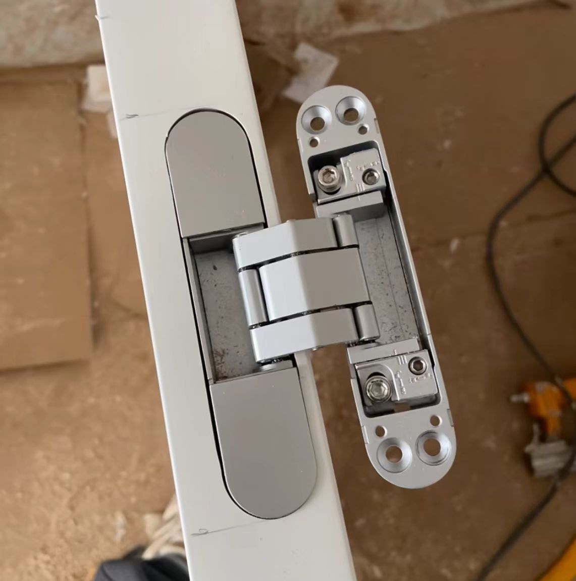 How to Install 3D Adjustable Concealed Hinges on Folding Doors - SDH ...